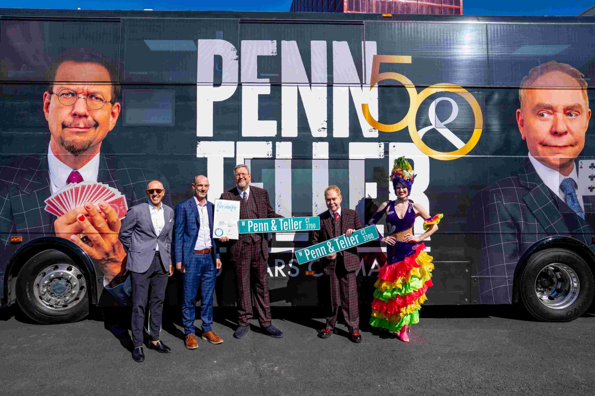 Legendary Magic Duo Penn & Teller Celebrate Milestone with Street ...
