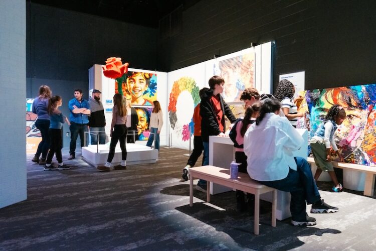 Build Like a Pro When Brick Masters Studios Comes to The Discovery ...
